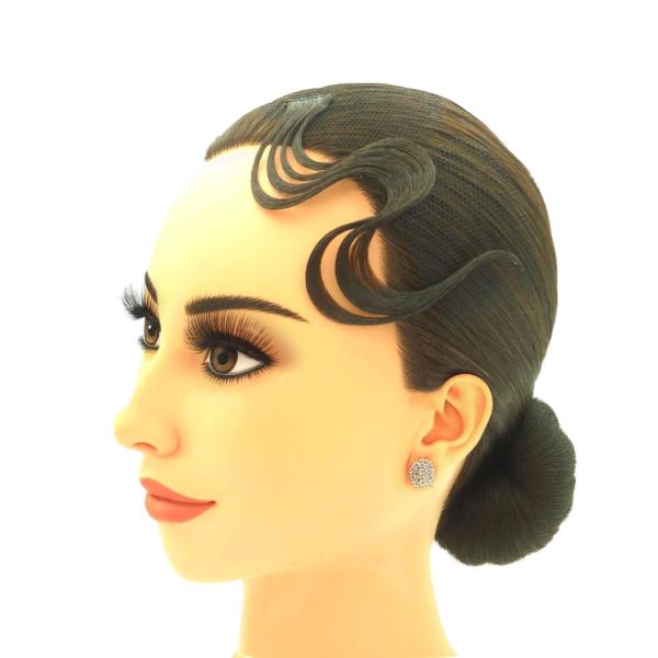 前髪用オーナメント小顔効果UP!地毛ではセットが難しい前髪もこれで崩れず楽々！！【サイズ】縦：10.5ｃｍ横：7ｃｍ初めての方でも簡単につけられるように、ネットが付いているので安心です♪