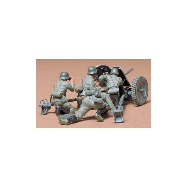 第二次大戦前半に活躍したドイツ軍の傑作対戦車砲、37mmPAK35/36のプラスチックモデル組立キットです。約60点のパーツで構成され、37mm対戦車砲の精悍なスタイルが手軽に再現できます。砲身は上下左右に可動、砲架の脚も開閉でき、完成後も...