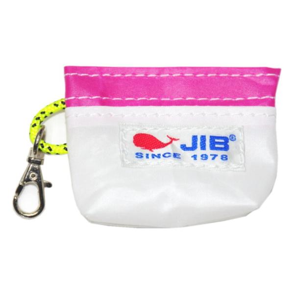 マジックテープで開閉する小さなコインケース■JIBコインケース　CCJIBロゴタグ付きのコインケースです。マジックテープで開閉。小銭はもちろん、ピアスやヘアピンを入れたり、ピルケースとしても便利です。小さなナスカン付きなので、ダッフルバッグ...