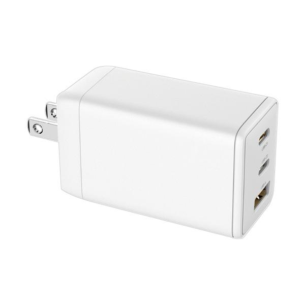 メーカー：ハイディスク　 品番：HD-AC3P65WH  最大65W出力で3台同時に充電。　　