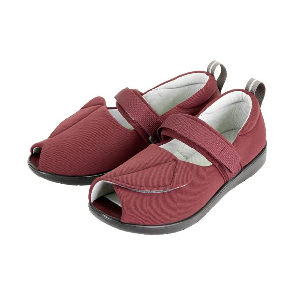 メーカー：オオサキメディカル 　品番：71420   3段階の滑り止めとフルオープンの履き口ではきやすく転倒しにくいシューズ。　　＜使用イメージ＞<BR>商品の色はワインになります。＜使用イメージ＞