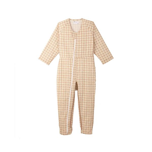 メーカー：日本エンゼル　 品番：5638-A-BE-3L  寝たままの姿勢で脱着OK。シンプルですっきりスリムなつなぎねまき。　　※お届けの商品はチドリベージュになります。