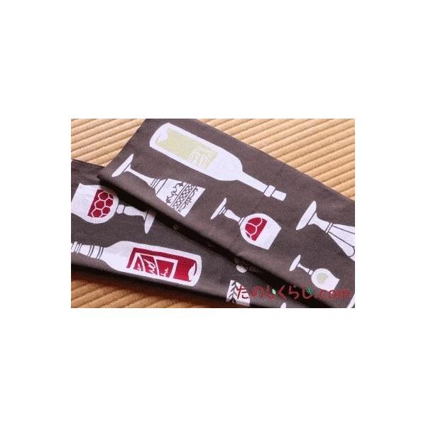 日本で古くから使われている日用品のひとつ、手ぬぐい。この木綿でできた薄手の布は、赤ちゃんから大人まで、色々なところで使われてきています。<<手ぬぐいの使用例>>・赤ちゃんの沐浴布として・食卓のランチョンマットとして・...