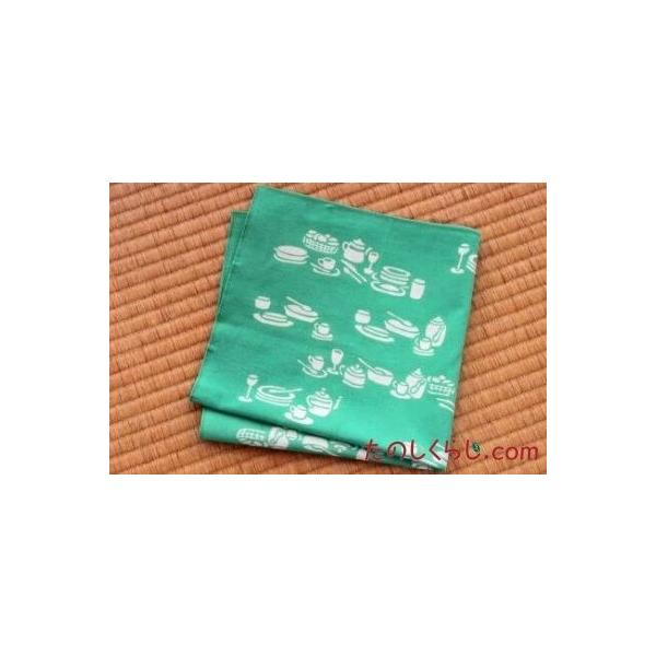 手ぬぐいとして使われている晒木綿（さらしもめん）の生地を、正方形にカットしてハンカチにしました。綿100％で肌触りもよく、薄手なので乾きも早い、使い勝手のよいハンカチです。ご自身で使っていただくほか、ギフトとしても喜ばれます。この「大判晒ハ...