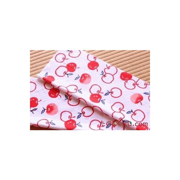 日本で古くから使われている日用品のひとつ、手ぬぐい。この木綿でできた薄手の布は、赤ちゃんから大人まで、色々なところで使われてきています。<<手ぬぐいの使用例>>・赤ちゃんの沐浴布として・食卓のランチョンマットとして・...