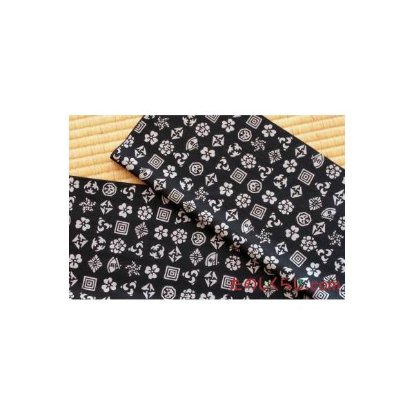 日本で古くから使われている日用品のひとつ、手ぬぐい。この木綿でできた薄手の布は、赤ちゃんから大人まで、色々なところで使われてきています。<<手ぬぐいの使用例>>・赤ちゃんの沐浴布として・食卓のランチョンマットとして・...