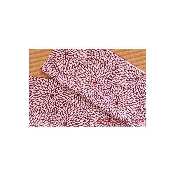 日本で古くから使われている日用品のひとつ、手ぬぐい。この木綿でできた薄手の布は、赤ちゃんから大人まで、色々なところで使われてきています。<<手ぬぐいの使用例>>・赤ちゃんの沐浴布として・食卓のランチョンマットとして・...