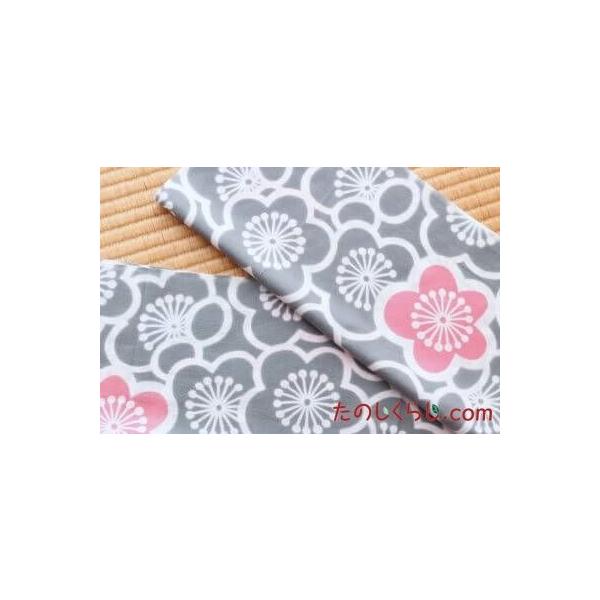 日本で古くから使われている日用品のひとつ、手ぬぐい。この木綿でできた薄手の布は、赤ちゃんから大人まで、色々なところで使われてきています。<<手ぬぐいの使用例>>・赤ちゃんの沐浴布として・食卓のランチョンマットとして・...