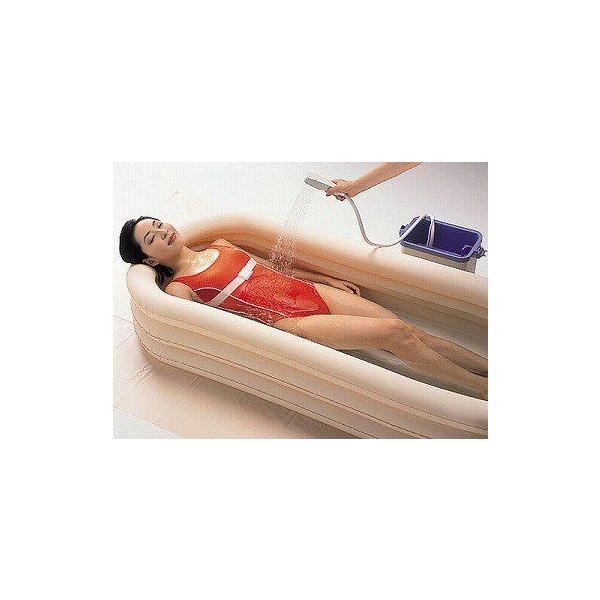 ・抗菌・防臭加工済み（本体）、軽くて丈夫なポリウレタン製。・お湯が飛んでも辺りが濡れない防水シート。●サイズ／幅72×奥行180×高さ30cm●重さ／約2.1kg●材質／ポリウレタン（本体）●満水／約140L●使用目安温度／40℃前後●セッ...