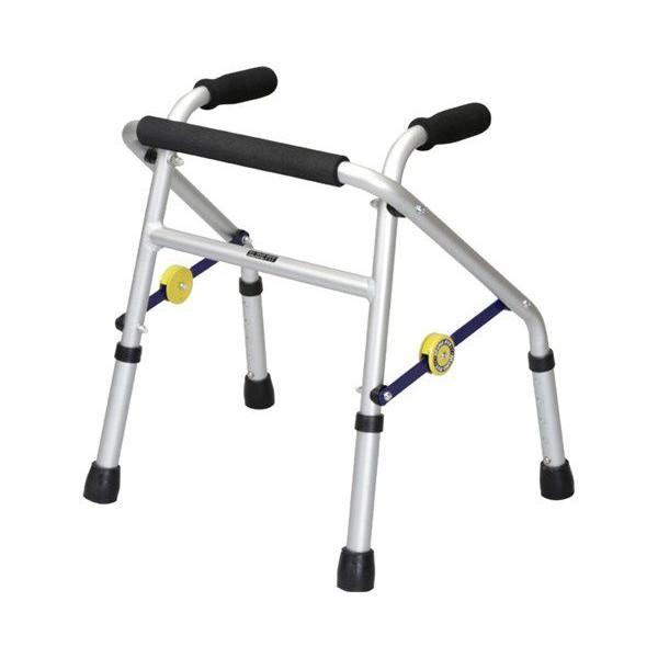 ・円背の方用に開発された超ミニタイプ。・高さ、たったの46cm！・アルミ製で超軽量1.4kg。・手に優しいソフトグリップ。・高さ5段階調節。●サイズ／幅48〜49.5×奥行36.5〜41×高さ46〜56（5段階）cm、折りたたみ時：幅51×...