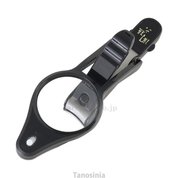 関孫六　LEDルーペ付きツメキリの仕様●サイズ／幅4.5×長さ14×高さ4.4cm●重さ／54g●材質／刃部：ステンレス刃物鋼、テコ：強化ナイロン・ABS樹脂（抗菌剤含有）、ルーペ：ポリカーボネート、ルーペカバー：ABS樹脂、ストッパー：A...