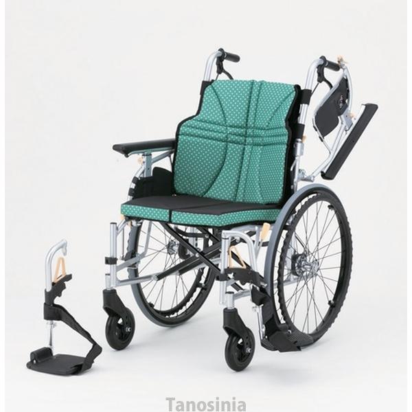 アルミ自走車いす　ウルトラの仕様●サイズ／全幅63×全長99×全高92〜96cm、座面：幅45×奥行40cm、前座高：42〜46cm（3段階）●車輪サイズ／前輪6×後輪22インチ●重さ／14.8kg●材質／フレーム：アルミ、シート：ナイロン...