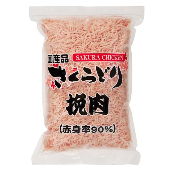 6kg (2kg x 3パック）を冷凍便でお届けします。国産鶏肉のさくらどりを使用したムネ肉のミンチです。ムネ肉100％で脂肪分が少なく、たんぱく質が豊富です。鶏団子、つくね、鶏そぼろに最適です。鶏肉をひき肉にし冷凍しましたので、調理前の解...