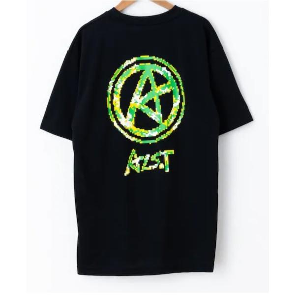 ■商品説明ALSTのアイコンをレトロなピクセルで表現したニューグラフィック。レトロな8bitゲームから着想を得たコミカルなデザインです。季節に関係なくガンガン着れるポリエステル100%ドライ素材の吸汗速乾Tシャツです。練習でもプライベートで...