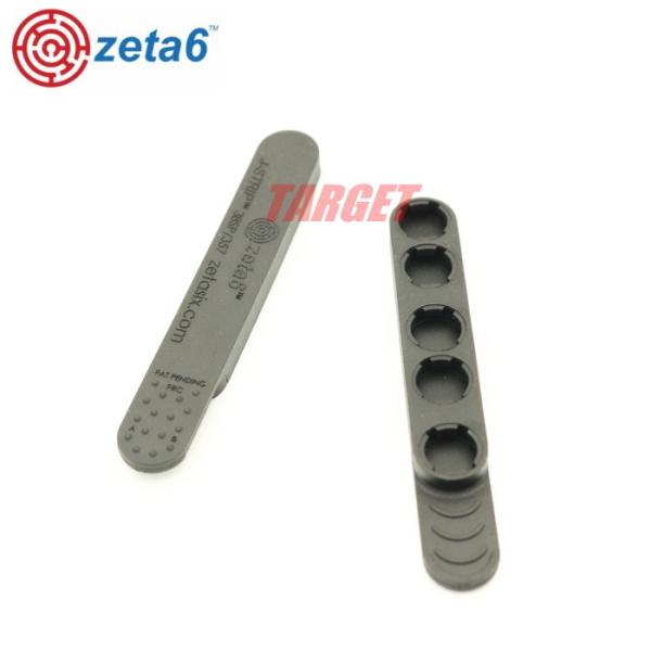 ■商品説明米国Zeta Industries社製、今最も新しく注目のスピードローダー！●携帯性/フィット性/シンプルさにこだわり、利便性が実現されています。●薄さ/コンパクトに拘り、殆ど全てのグリップデザインに対応できます。●カートリッジリ...