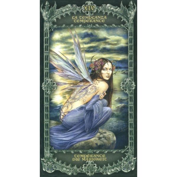 Alchemy 1977 England Tarot78 cards, 60x110mmEnglish, French, Spanish, German, Portuguese多言語版日本語はありません。ちょっと怖いですが自らの中に使いたい...