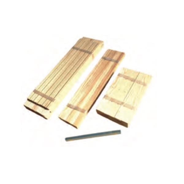 国産杉材を使用した高品質の 組み立て巣枠（ラ式）100組セット です。杉材は軽量で扱いやすく、湿度変化にも安定した特性を持つため、養蜂に非常に適した素材です。耐久性に優れ、巣箱内での長期使用でも反りや割れが起きにくいのが大きな特徴です。本製...