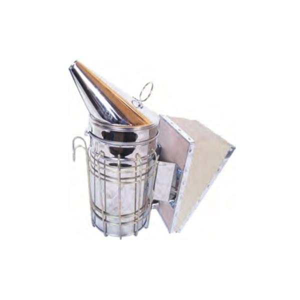 軽量で扱いやすい ステンレス製の中国製燻煙器 です。錆びにくくメンテナンスしやすいステンレス素材を採用しながら、手に取りやすい 超安価商品 として非常に人気の高いモデルです。養蜂初心者の方、予備として持っておきたい方、サブ用途にコストを抑え...