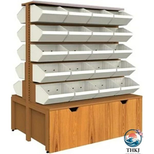 段の頑丈な棚は、限られた床面積を占めるさまざまなものを保管および整理するのに十分なスペースを提供します。 この素朴な棚は、ご家庭の他の家具と完璧にマッチします。 このビンテージ キューブ ストレージ シェルフは、長期間使用できます。 ストレ...