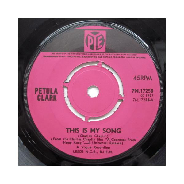 b/w The Show Is Over (UK/Pye 7N-17258/'67 Orig.Black Top &amp; Pink Label Round Center 45)'64年ヒット名曲「Downtown」で有名な英国ガール・シ...