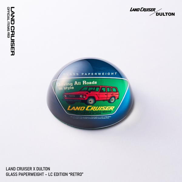商品コード：LC2504-5020ブランド：LAND CRUISER OFFICIAL ITEMS、ランドクルーザーオフィシャルアイテムズ商品名：GLASS PAPERWEIGHT - LC EDITION "RETRO"、ガラスペーパーウ...