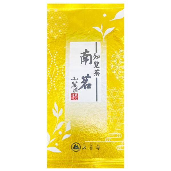 さえみどりとは違った旨味が特徴の南茗。新品種でまだ栽培面積が極めて少ない希少品。