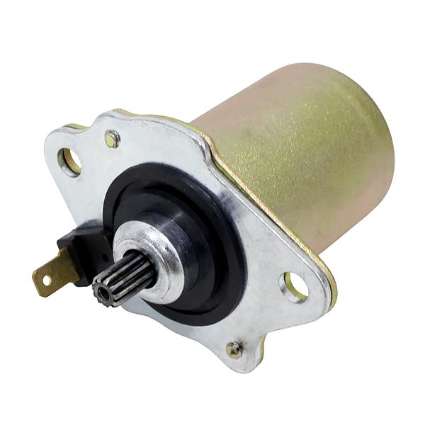 HONDA車用 セルモーター 社外品です。セルモーターはエンジンの始動という、重要な役割を果たしております。こんな症状が現れたときは、セルモーターの故障が疑われます。・エンジンが掛からない。　・クランキング時に異音がする。　・キーを回しても...