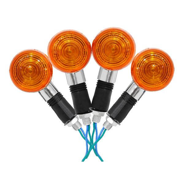 【 汎用 12V リア用 メッキ ウインカー オレンジレンズ ライト 】●汎用設計の為、サイズが合えば様々な車種に取り付け可能です。●メッキ加工の艶やかな美しい光沢！●高級感あるカスタムパーツで愛車をドレスアップ！【商品内容】・ウィンカー×...