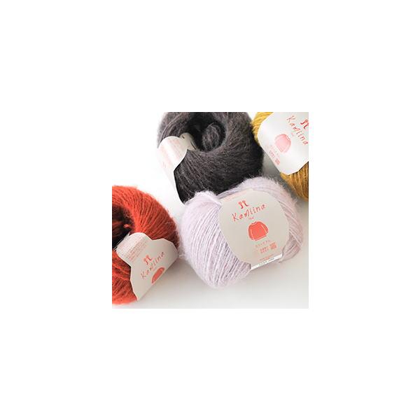 ●袋単位での販売、こちらは１袋５玉ですウール２色の単糸と同色系のポリエステルを使用することで色に深みを持たせたふんわり感が特徴の並太タムヤーン他のカミーナシリーズの組み合わせでより個性的な作品が楽しめます■１玉４０ｇ１３８Ｍ■ウール６４％（...