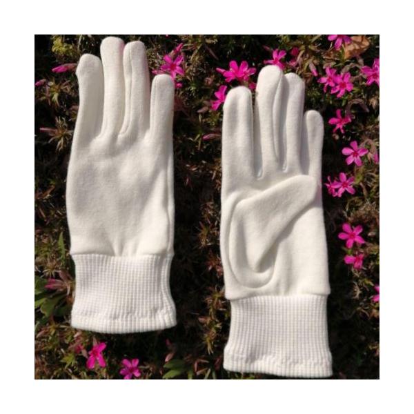 薄手でも丈夫な織物から1双ずつ丁寧に縫製した手袋です。各指の稼働領域とフィット感を重視した左右別々の仕上がりですので安心です。カラーはオフ白のみ、サイズは3S（0.1.2歳）、2S（2.3.4歳）、S（4.5.6歳）、M（7.8.9歳）、Ｌ...
