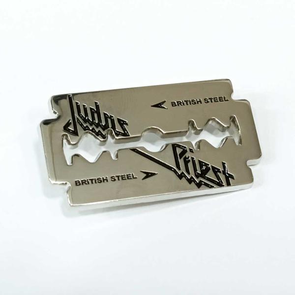 ●オフィシャルバンドTシャツの通販ショップ＜ティーマーチ！TEE-MERCH.COM＞からの出品です。当店の取扱商品はすべて新品・正規オフィシャルライセンス商品です。●寸法表記は参考値ですので、実寸と若干の差異がある場合がございます。実寸や...