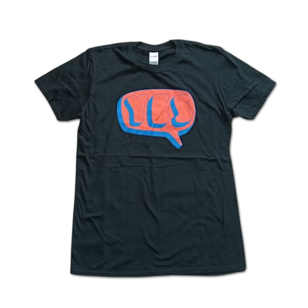 ●オフィシャルバンドTシャツの通販ショップ＜ティーマーチ！TEE-MERCH.COM＞からの出品です。当店の取扱商品はすべて新品・正規オフィシャルライセンス商品です。●寸法表記は参考値ですので、実寸と若干の差異がある場合がございます。実寸や...
