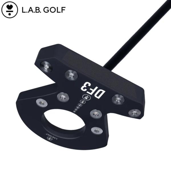 L.A.B. Golfが最初のパター、ディレクテッド・フォースを世に出してから、「もうちょっとマトモな見た目にできないか」という声を数多くいただきました。その答えがDF3です。DF3は、ディレクテッド・フォースの原点であるLie Angle...
