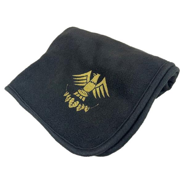 帝京大学ラグビー部の鷲のエンブレムを使用したブランケットです！触り心地もなめらか♪寒い時期のひざ掛けとして大活躍間違いなし☆応援のおともにどうぞ！
