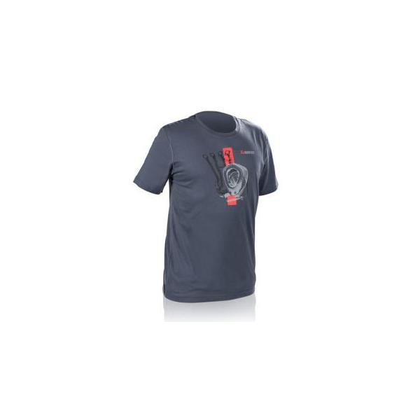 【受注発注品】 【4538792237022】  メンズ ライフスタイルTシャツ RED STRIP ブルーグレー Lサイズ (100%コットン) AKRAPOVIC ■メンズ Tシャツ RED STRIP世界中のチーム、ライダーから熱い信...