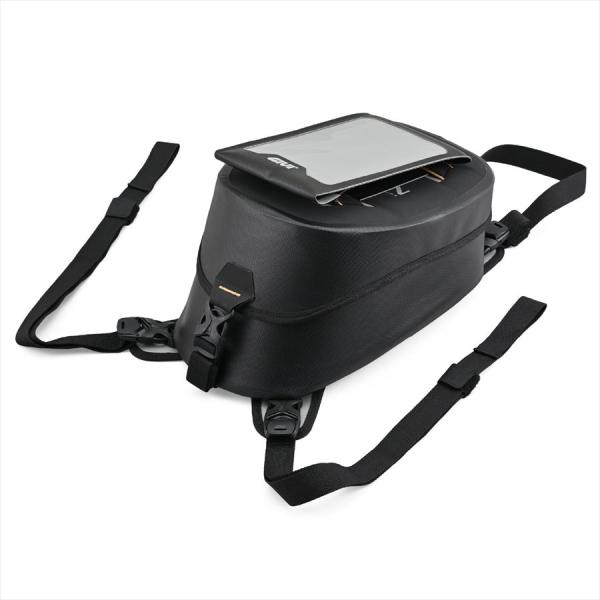 車体に簡単に脱着できる防水タンクバッグ。着脱式スマートフォンホルダー付き。本体素材には耐水性と耐引裂性に優れた高強度840デニール生地を採用。ストラップベルトで固定するので、アドベンチャー系のタンクにも対応します。・サイズ(外寸)：底部縦3...