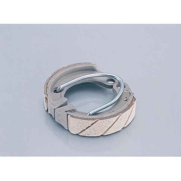 高温時でも変質の少ないグリップの良い特殊ライニング材を採用。ライニング表面に溝を設置（一部のシューを除く）することにより、冷却効果を高めて粉塵をたまりにくくし、ブレーキの効きを持続させます。▲注意:ブレーキ関連パーツの整備及び取り付けに二輪...