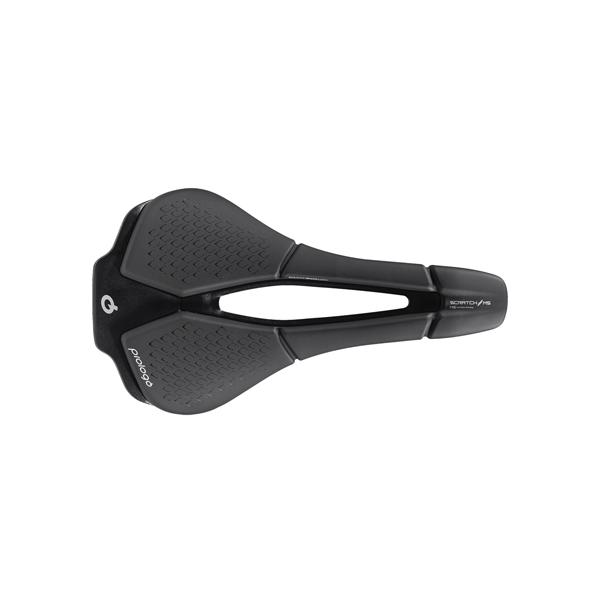 プロロゴのショートノーズサドルに新しく加わったのが、この「SCRATCH M5」。同じショートノーズモデルの「DIMENSION」がセミラウンド形状（一部例外アリ）なのに対し、この「SCRATCH」はラウンド形状であり、ライダーのニーズに合...