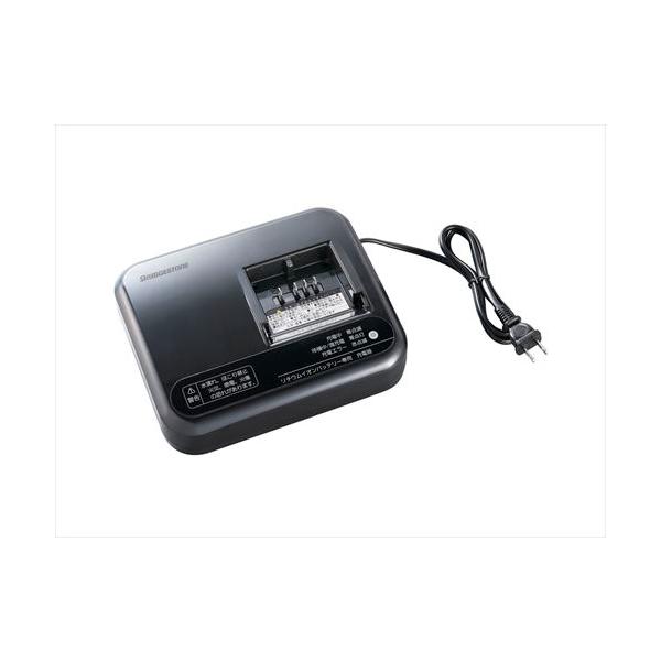 ブリヂストン電動アシスト自転車用バッテリー充電器BS品番：B010111略号：EBC-LIカタログ番号：P5568適応車種略号：対応バッテリー：BT-B200、B300、B400用●充電時間：約2時間30分(BT-B200フル充電の場合)商...