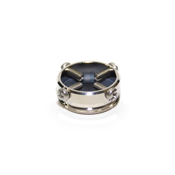 『送料』送料無料『主な特長』カウンタートップタイプの専用部品です。D用切替コックと、水栓の丸型吐水口先端とを接続するアダプター。口径16〜24mmの吐水口先端の形に合わせてお使いいただけます。引っ越しやリフォームで水栓タイプが変更になった時...