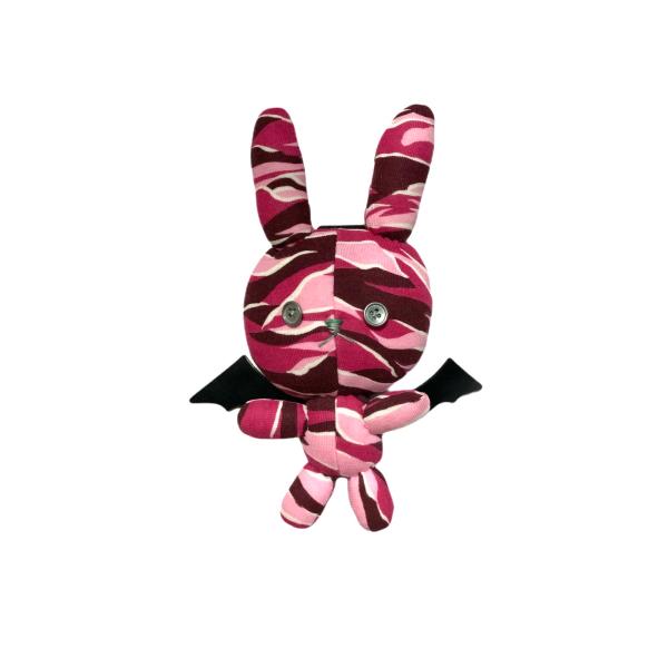 モールシステムに対応した、TEMPTALiaの守護悪魔シリーズ。かわいい守護悪魔たちが、あなたと共に闘います。ダントツ一番人気のうさこ。可愛すぎます。ブタ（Gula）のライバル視を気にする様子すらない不動の存在。必ず名前をつけてあげてくださ...