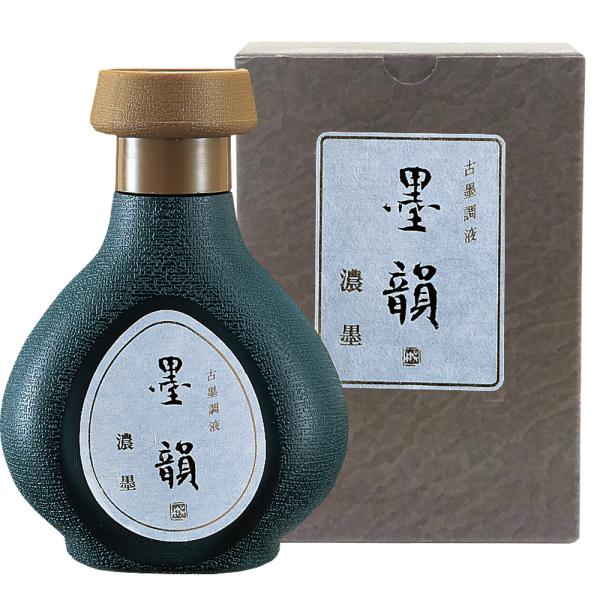 最高級書道液古墨調液で、茶紫系の上品な墨色。滲みは絶品。樹脂系。＜仕様＞●商品名：古墨調液 墨韻●色・型：500ml●商品サイズ:128×184×67mm【呉竹】