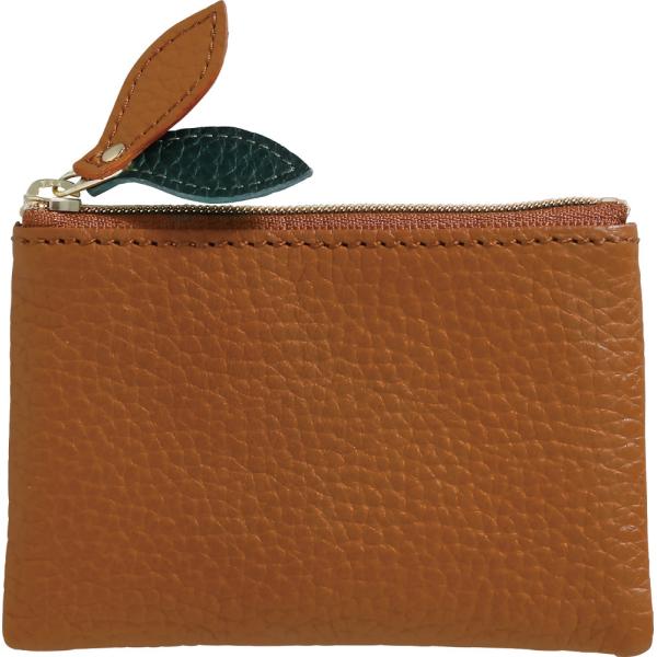 茶殻リサイクルで生まれるアップサイクルレザー。お茶ならではカテキンによる抗菌、消臭効果を備えています。バッグの中でバラバラになる小物をまとめるのに便利なサイズのミニポーチです。＜仕様＞●製品名：茶の恵　ミニポーチ●色柄：ほうじ茶色●材質：牛...