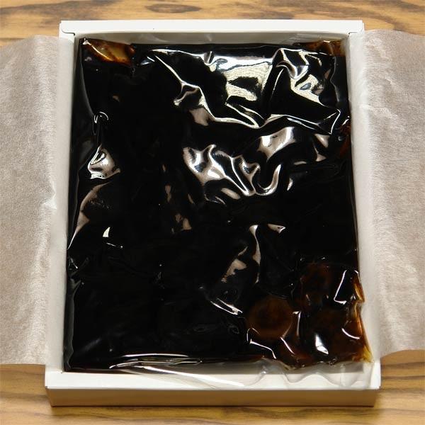 ●創業98年老舗佃煮メーカーのこだわり佃煮【特撰椎茸昆布】●紙箱に入っておりますので、ご贈答はもちろん、手土産等にもお使い下さい。■内容物：特選椎茸昆布 250g■紙箱サイズ：198mm×155mm×28mm■母の日 御中元 お歳暮 ギフト...
