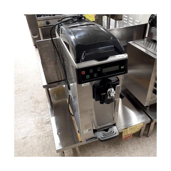 商品名：ソフトクリームマシーン 寸法：W298×D739×H949 メーカー：カルピジャーニ 型式：161G-SP 年式：2019年製 電源：三相200V 50/60Hz共用 コンセントプラグ：あり ガス種： 付属品：写真の通り 説明書：写...