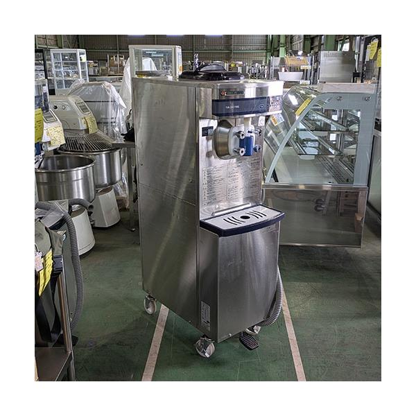 商品名：ソフトクリームマシーン 寸法：W427×D799×H1519 メーカー：日世 型式：NA-3431WE 年式：2018年製 電源：三相200V 50/60Hz共用 コンセントプラグ：あり 消費電力：2.0/2.3kW ガス種：- 付...