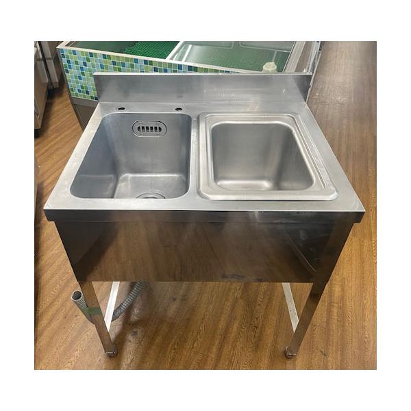 商品名：一槽シンク ダスト付き 寸法：W750×D600×H800 メーカー：不明 型式：不明 年式：不明 付属品：なし 説明書：なし 保証期間：なし ランク：C 特記事項：-  販売店：テンポス長野店（長野県長野市）からの配送です。