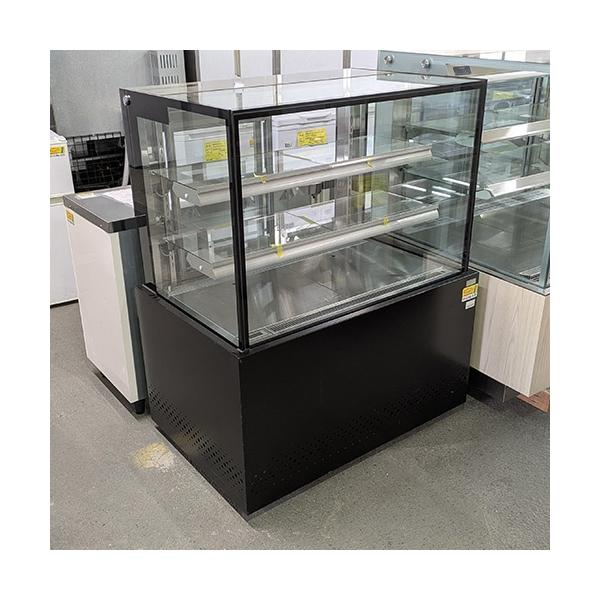 商品名：ケーキショーケース 寸法：W1000×D650×H1215 メーカー：アリガ 型式：APC-0305RZ 年式：2020年製 電源：単相100V  コンセントプラグ：あり 付属品：写真の通り 説明書：写真の通り 保証期間：納品日より...