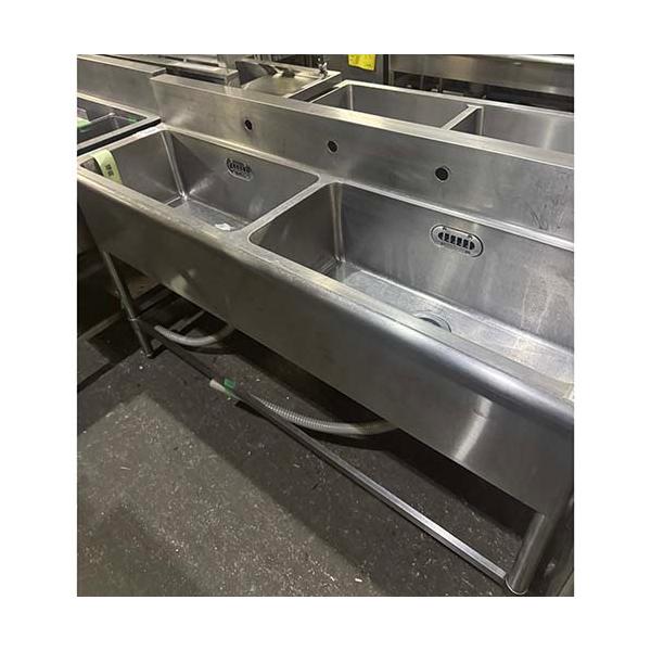 商品名：二槽シンク スノコなし 寸法：W1500×D450×H800 付属品：写真の通り 説明書：写真の通り 保証期間：なし ランク：B 特記事項：-  販売店：テンポス福岡店（福岡県糟屋郡）からの配送です。