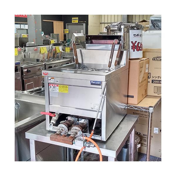 商品名：卓上型ゆで麺器 寸法：W400×D545×H400 メーカー：マルゼン 型式：MRK-045TB 年式：2020年製 ガス種：都市ガス【12A・13A】※ガス機器の接続は最寄りの専門業者へご依頼下さい。 ガス消費量：12.2kW ガ...